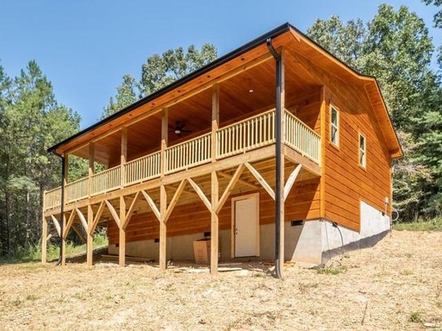 54 Hawthorne Ln, Murphy, NC 28906