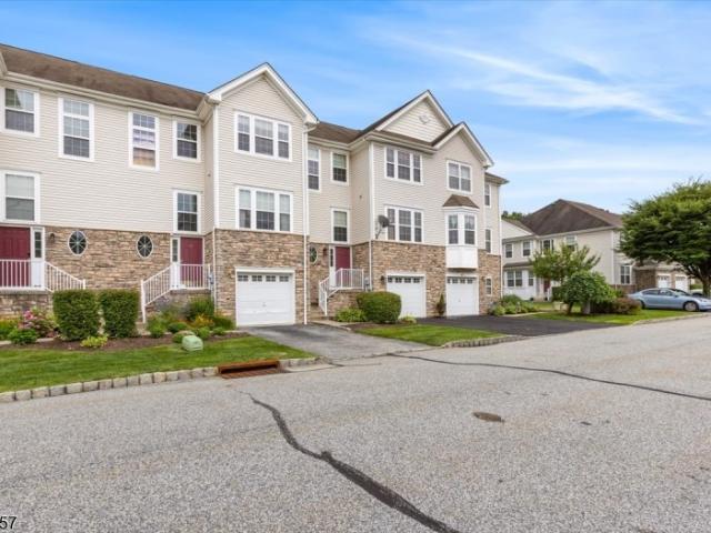 54 Indian Field Dr