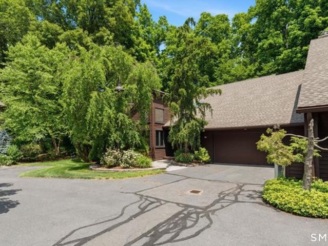 54 Ironwood Rd Unit 54, West Hartford, CT 06117