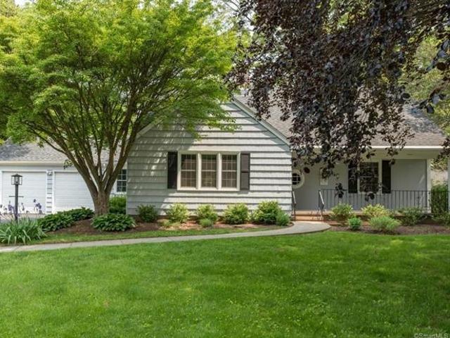 54 Jackson Rd, Hamden, CT 06517