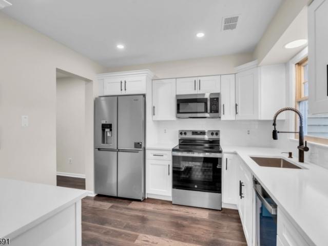 54 Junco Ct