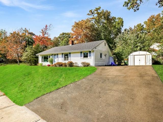 54 Kondracki Ln, Wallingford, CT 06492