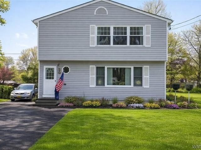 54 Knowlton Ave, Lackawanna, NY 14218