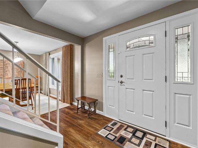 54 Larkwood Dr