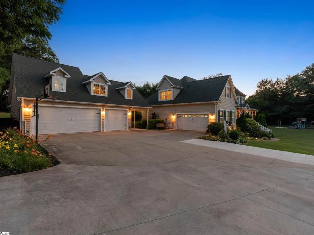 54 Laurenville Lane