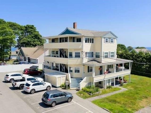 54 Lexington Ave Apt 32, Gloucester, MA 01930