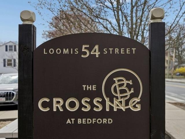 54 Loomis St Unit 1203, Bedford, MA 01730