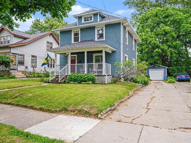 54 Lowell Avenue