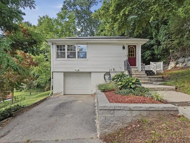 54 Manhattan Rd, Worcester, MA 01602