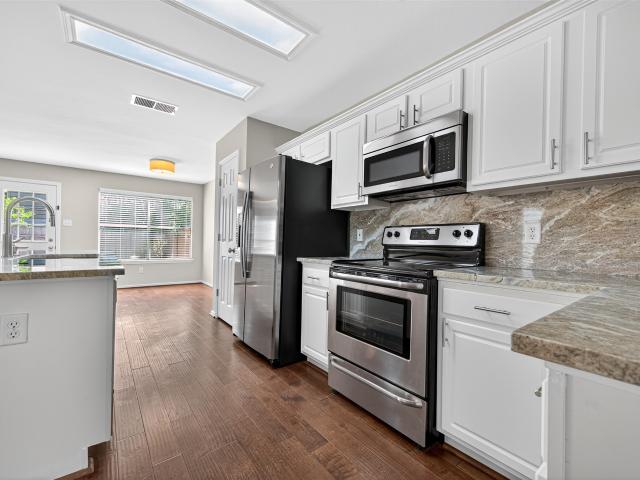 54 Marble Rock Pl, The Woodlands, TX 77382 | MLS #59012