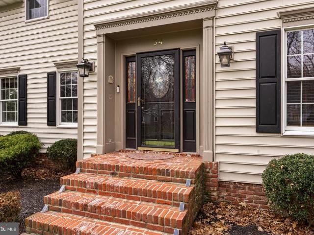 54 Meetinghouse Court