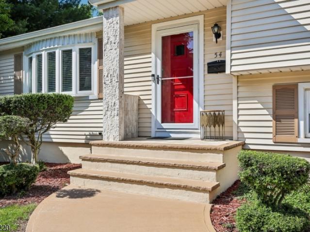 54 Mountainview Dr