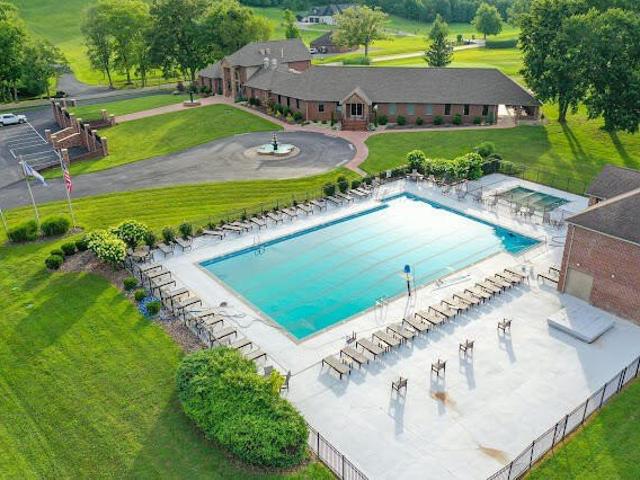 54 Oakwood Dr, London, KY 40744