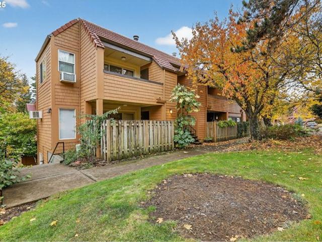 54 Oswego Smt Unit 54, Lake Oswego, OR 97035