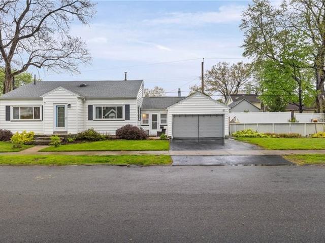 54 Paxton Rd, Rochester, NY 14617