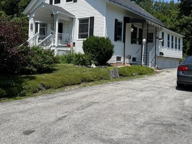 54 Pettingill St, Lewiston, ME 04240