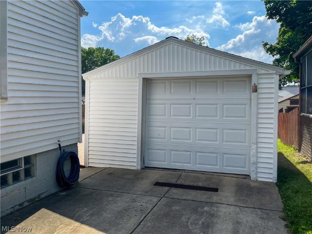 54 Poplar Avenue