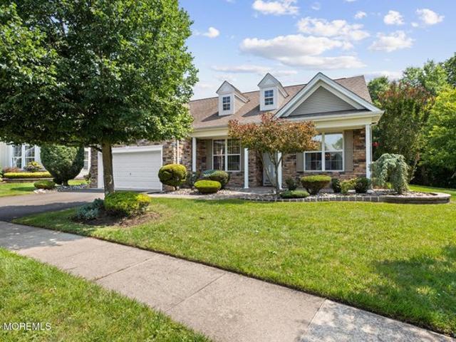 54 Portchester Dr, Jackson, NJ 08527