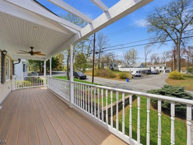 54 Richwood Pl