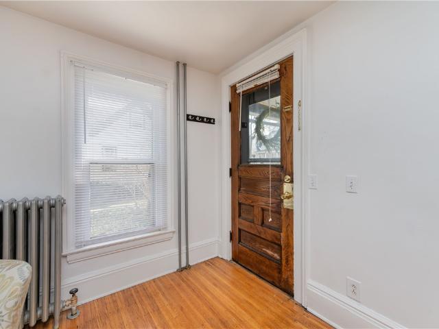 54 Sanford St A Lower