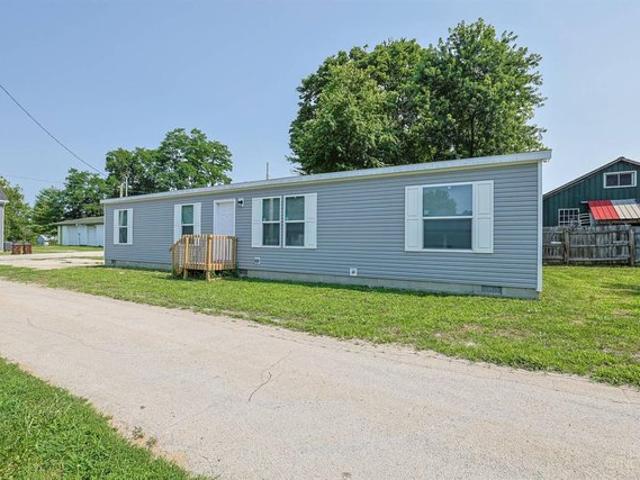 54 Second St, Clarksville, OH 45113