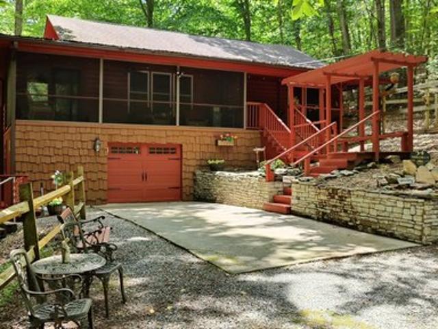 54 Shiloh Ct, Ellijay, GA 30540