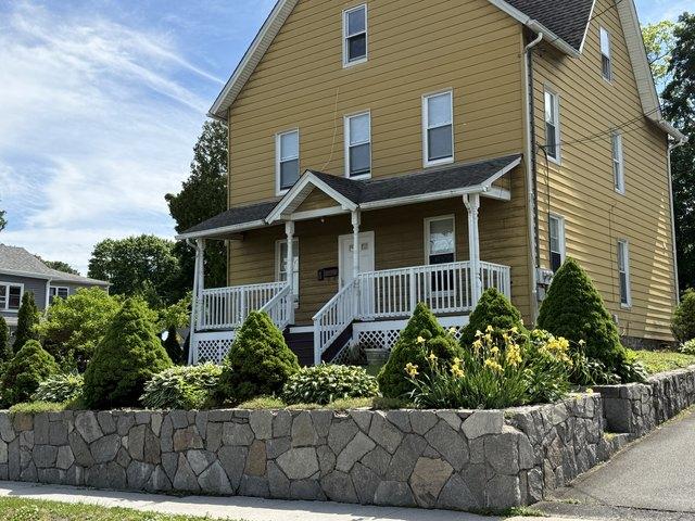 54 South St, Danbury, CT 06810