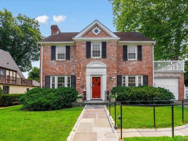 54 Strathmore Rd, Scarsdale, NY 10583