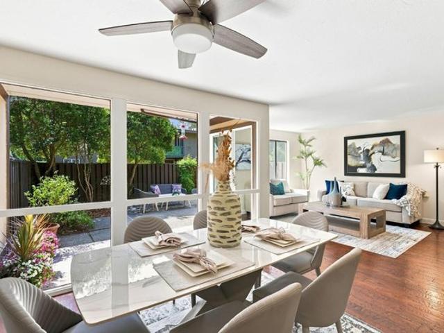 54 Surrey Ln, San Rafael, CA 94903