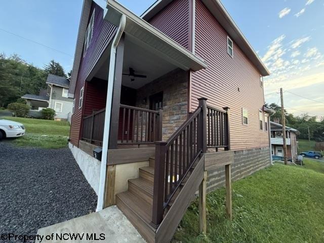 54 Sycamore St, Morgantown, WV 26501