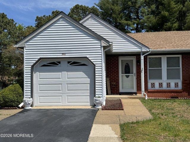 54A Easton Dr Unit 61, Whiting, NJ 08759