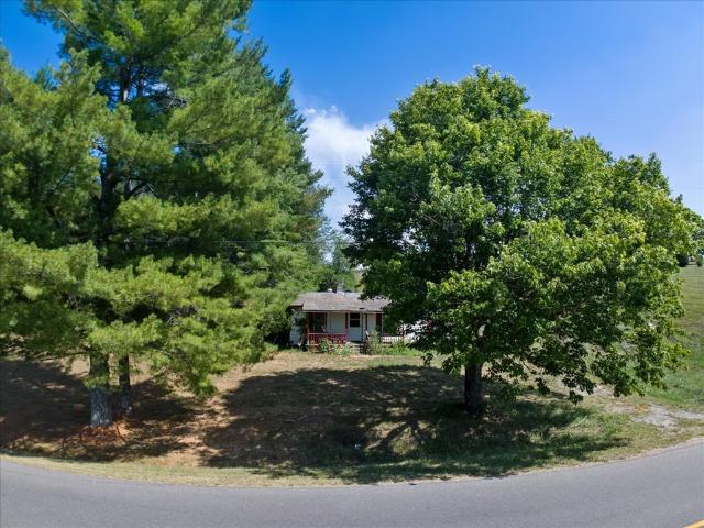 5504 Thornspring Church Road