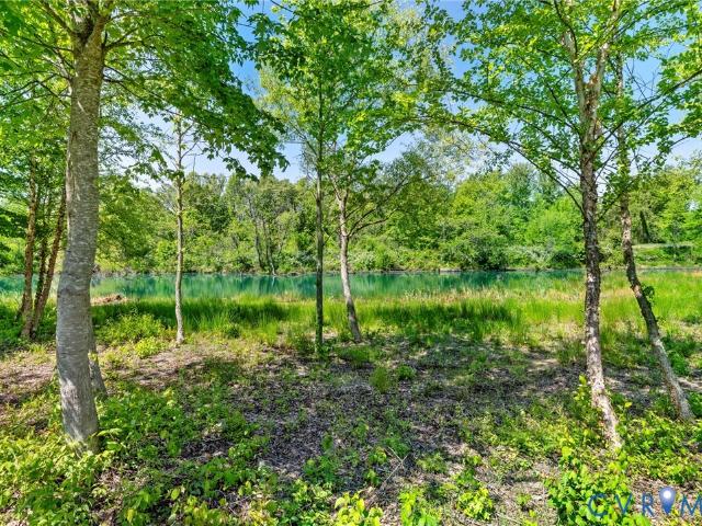 5504 Wenrich Dr, Richmond, VA 23227 | MLS #2610 | Compass