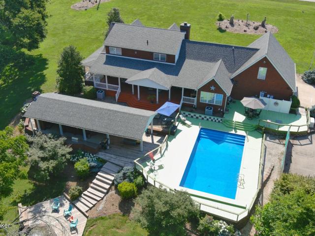 550/572 Dog Creek Rd