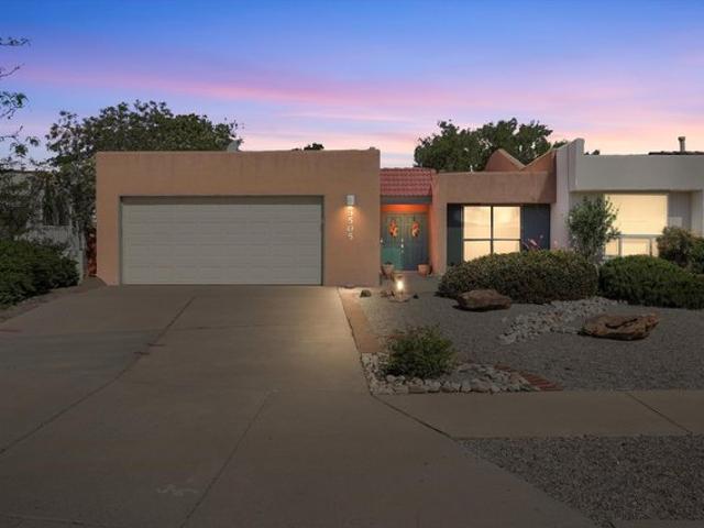 5505 Amigo Way NE, Albuquerque, NM 87111