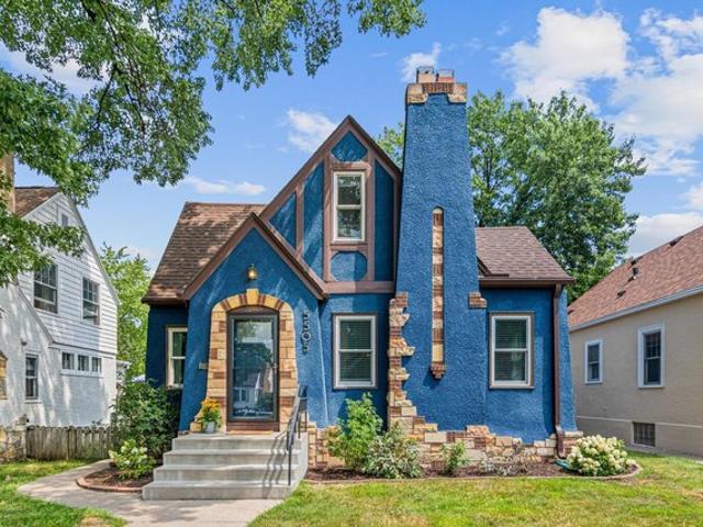 5505 Grand Ave S, Minneapolis, MN 55419