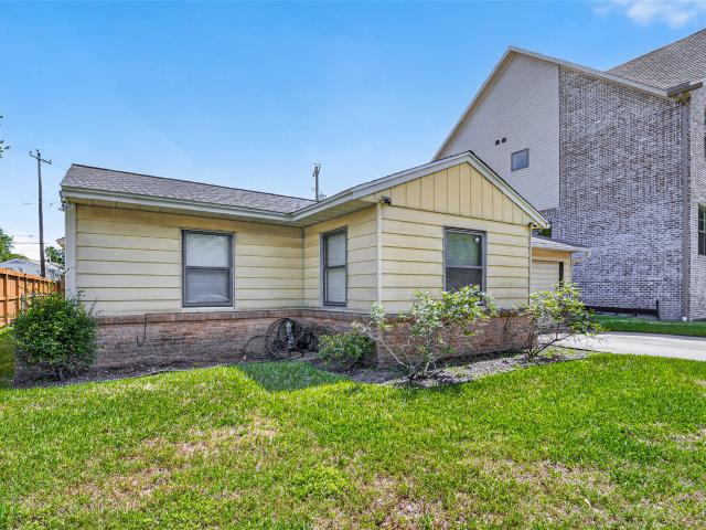 5505 Huisache St, Houston, TX 77081 | MLS #30021 | Compass