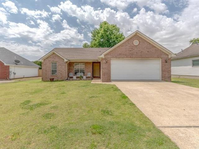 5505 Summer Pl, Jonesboro, AR 72404