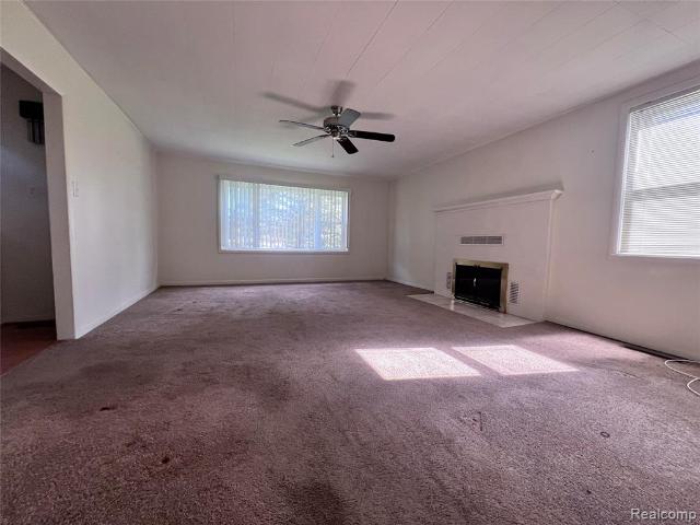 5505 Sunwood Drive