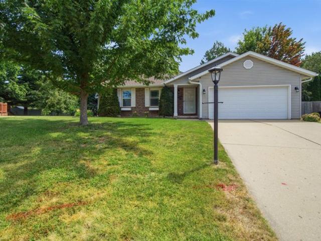 5506 N Leawood Ct, Peoria, IL 61615