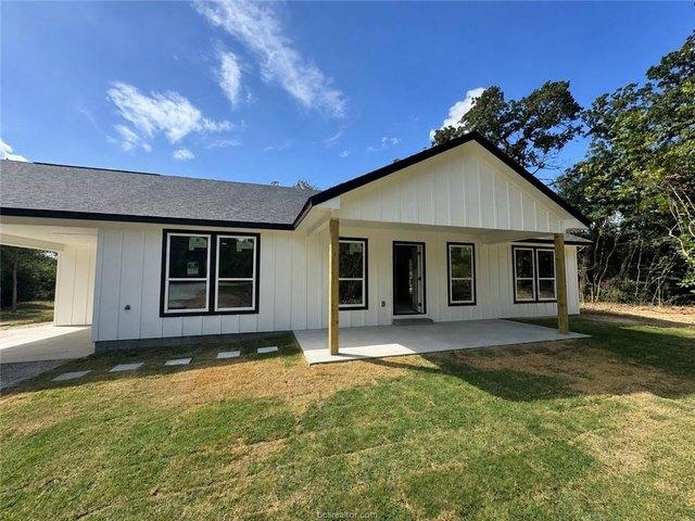 5506 County Road 366, Marquez, TX 77865
