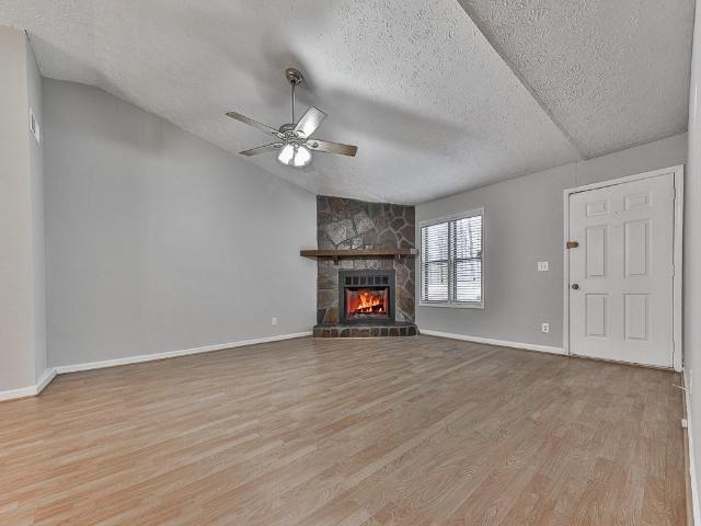 5506 Vaughn Road