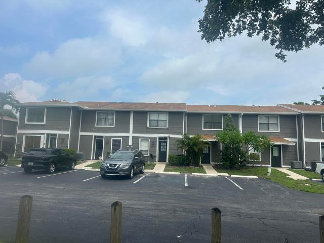 5508 Cannon Way, Unit C, West Palm Beach, FL 33415 | MLS #R11123 | Compass