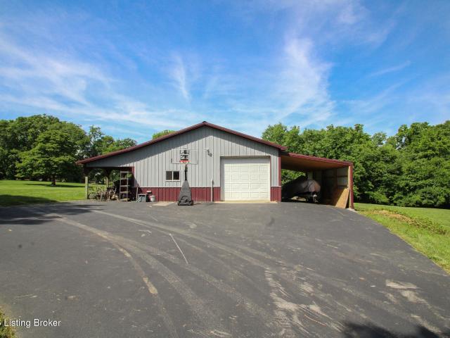 5508 Clover Ridge Dr