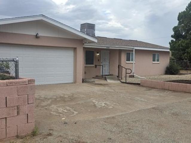 5509 Mesa Dr, Las Cruces, NM 88012