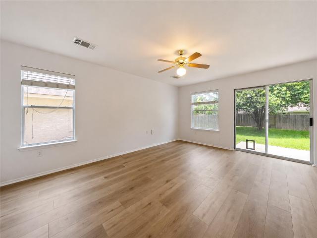 5509 Bentsen Ln