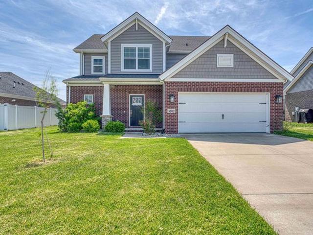 5509 Camden Dr, Newburgh, IN 47630