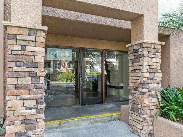 5500 Owensmouth Avenue 317