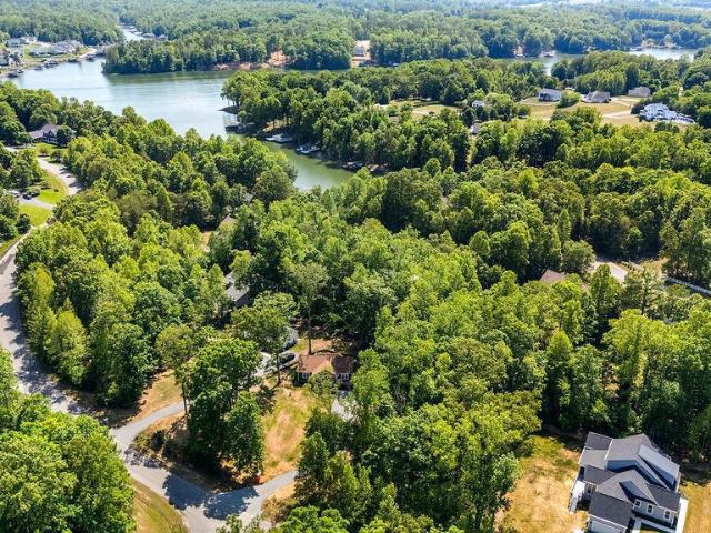5500 Bazzanella Drive