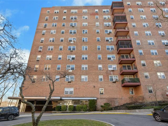 5500 Fieldston Road, Unit 7EE
